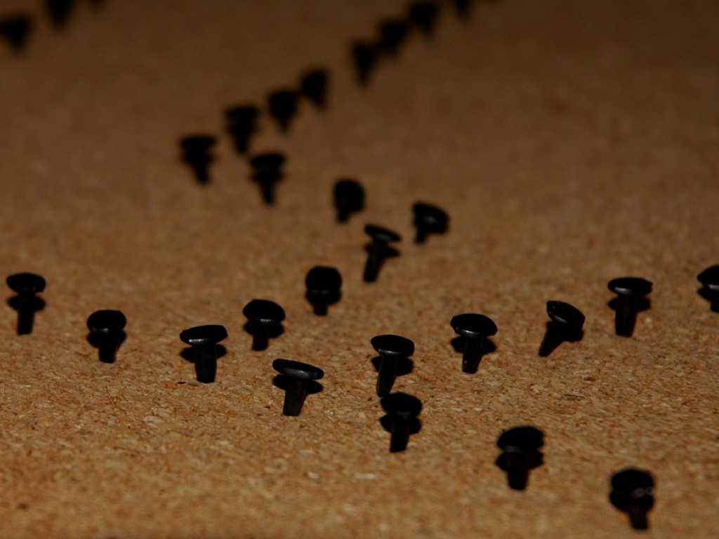 Blogtoberfest12 – Day 2/Make 2: Corkboard (string) art – Louisa Parry